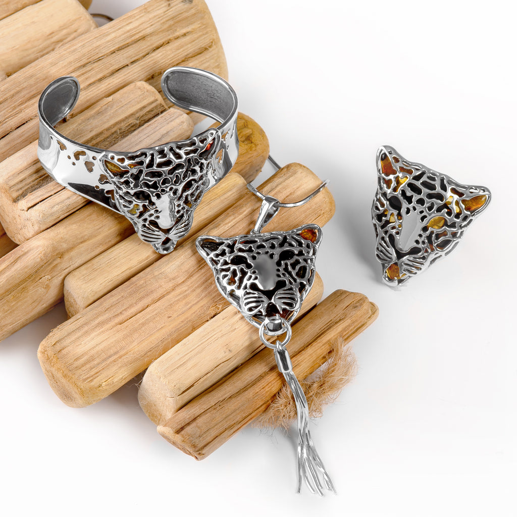 Silver Leopard Head Ring | Silver Animal Jewellery | Henryka UK