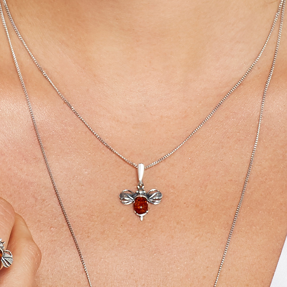 Bumble Bee Necklace | Henryka UK | Women's Necklaces